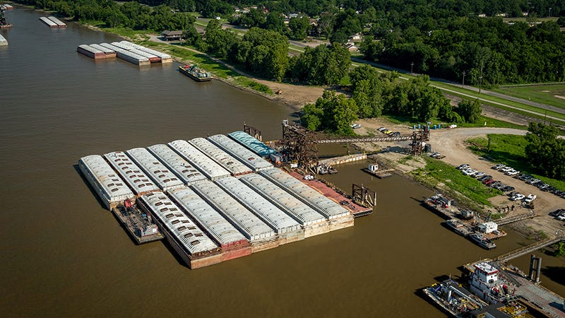 Mississippi River barge logistics: Minimal impact on Michigan … for now ...
