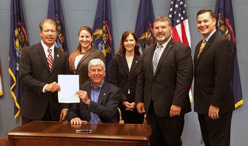 Snyder approves changes, giving MAEAP room to grow - Michigan Farm News