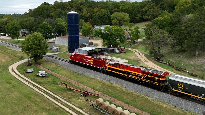 Looming Canadian rail shutdown prompts warning from USDA - Michigan ...