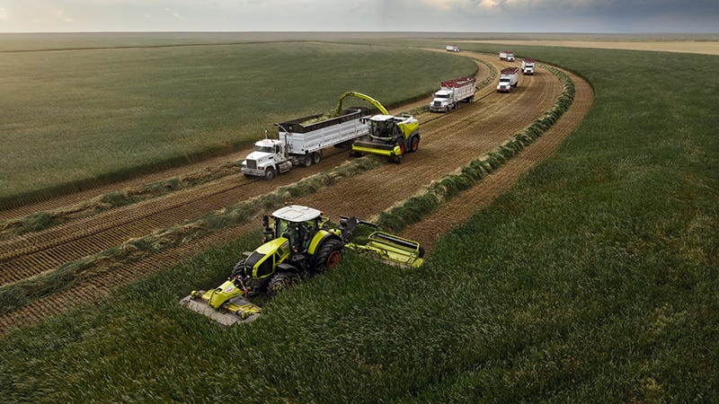 CLAAS Jaguar 1200 forage harvester sets world record for silage harvest ...