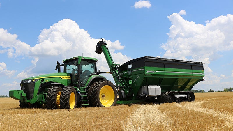 Unverferth introduces the Brent 98-Series Avalanche grain carts ...