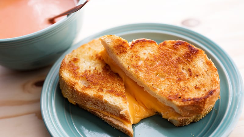 US dairy consumption remains near record high, cheese hits all-time ...